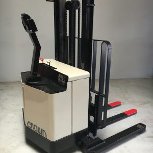 #20451 Raymond 840-FRE60L Rider Pallet Jack - Coronado Equipment Sales