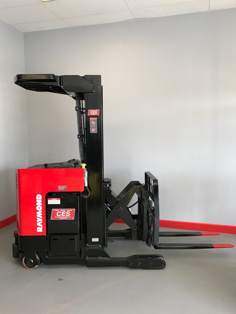 CES #20381 2005 Raymond EASI R40TT Reach Forklift 211