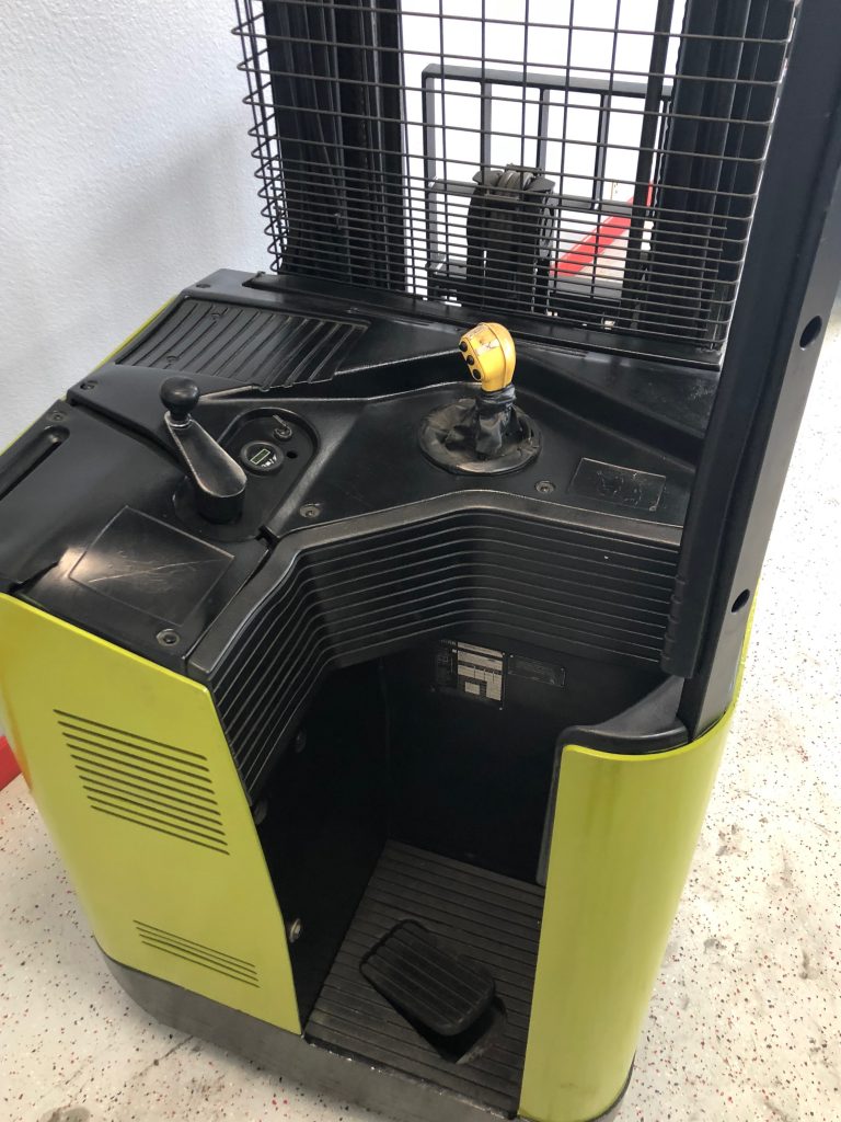 CES #20853 Clark NPR20 Reach Forklift - Coronado Equipment Sales