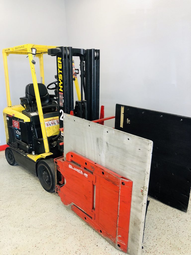 CES #20654 Hyster E45 w/ Cascade Clamp