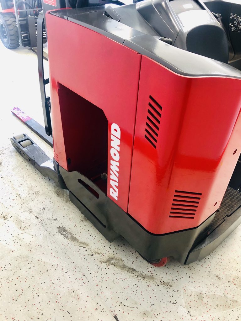Used Forklifts - Ces #21076 Raymond R35Tt Reach Forklift | Coronado ...