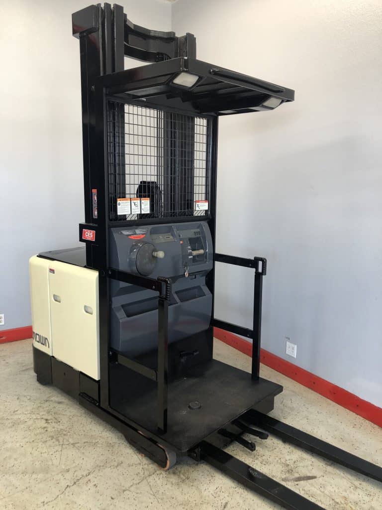 Used Crown Order Picker | CES #21070 | Coronado Equipment Sales
