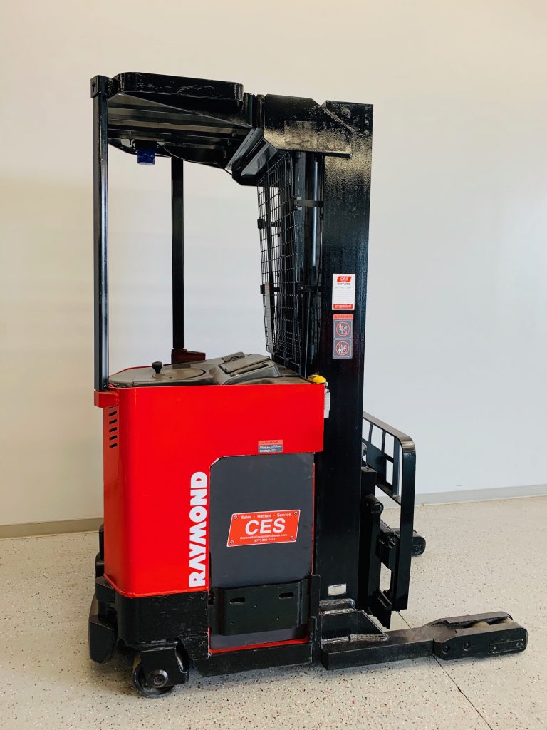 Used Electric Raymond EASI R40TT Reach Forklift | CES